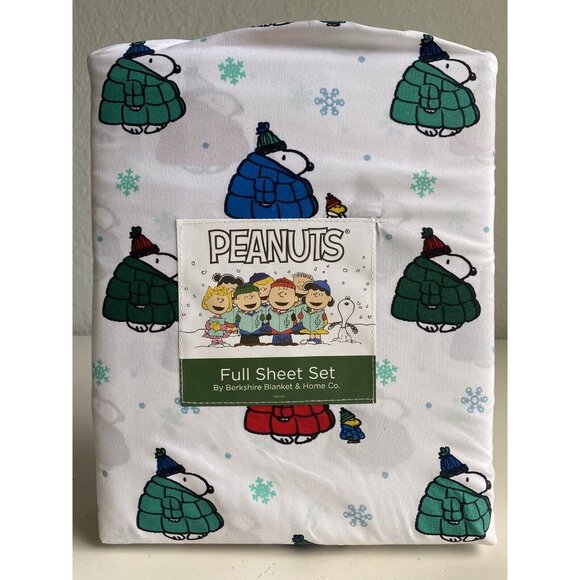 Peanuts | Bedding | Peanuts Snoopy Puffy Coat Full Size Sheet Set ...